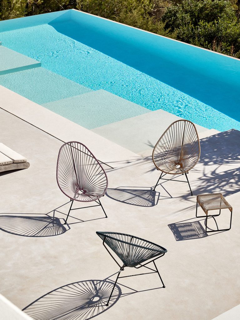 Acapulco Chair Hocker „El Amigo" - in 18 Farben